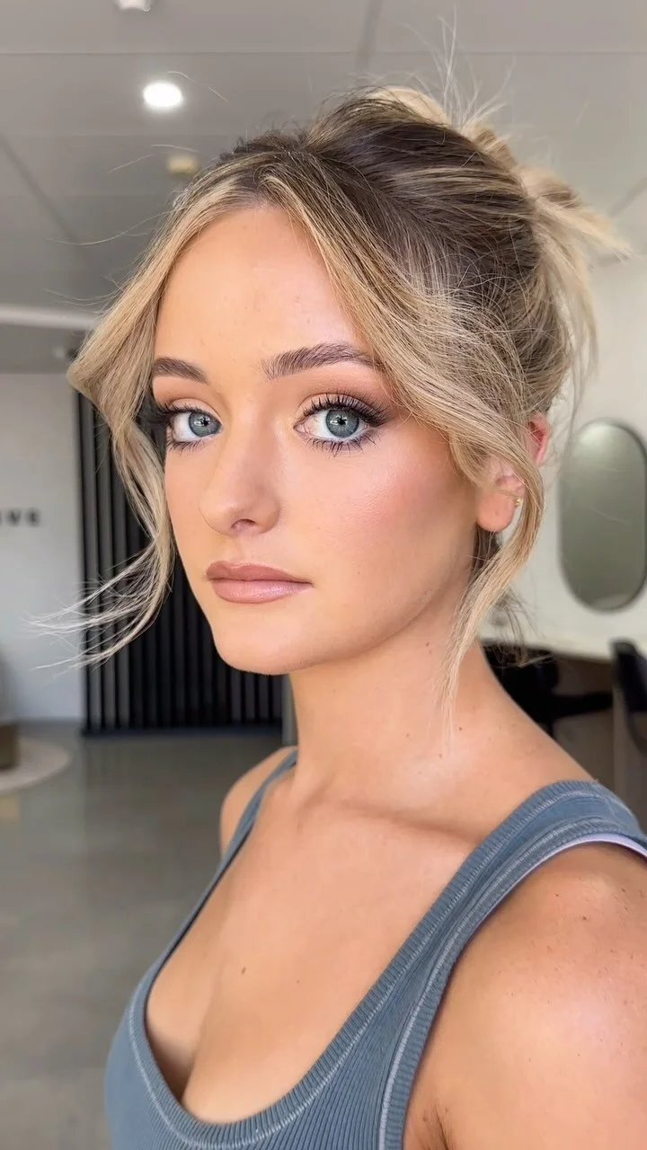 HOLLY MUDGE MAKEUP ARTIST