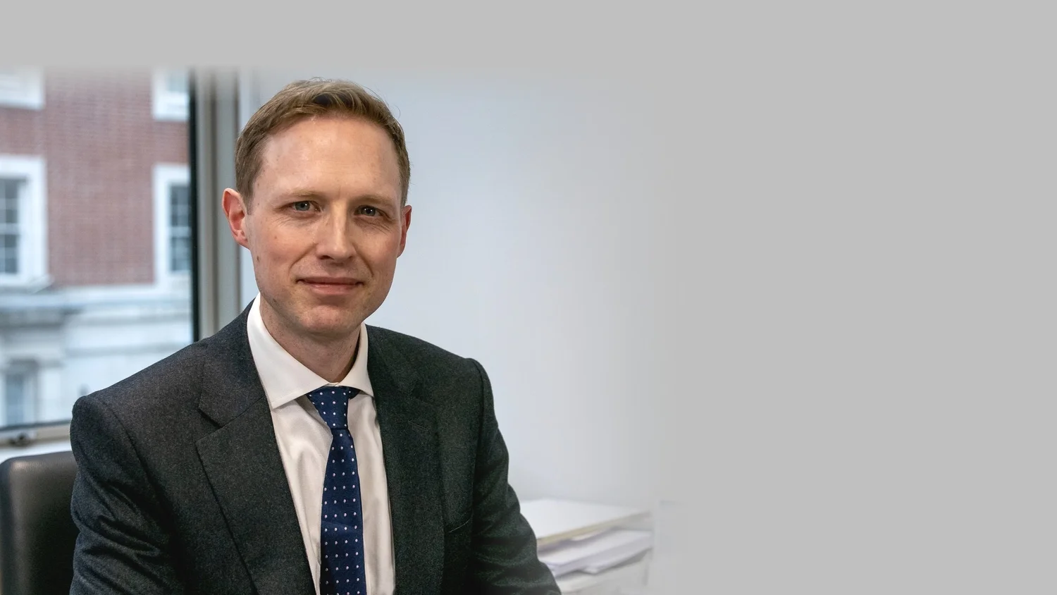 DR THOMAS TULL | Medical Dermatologist | London