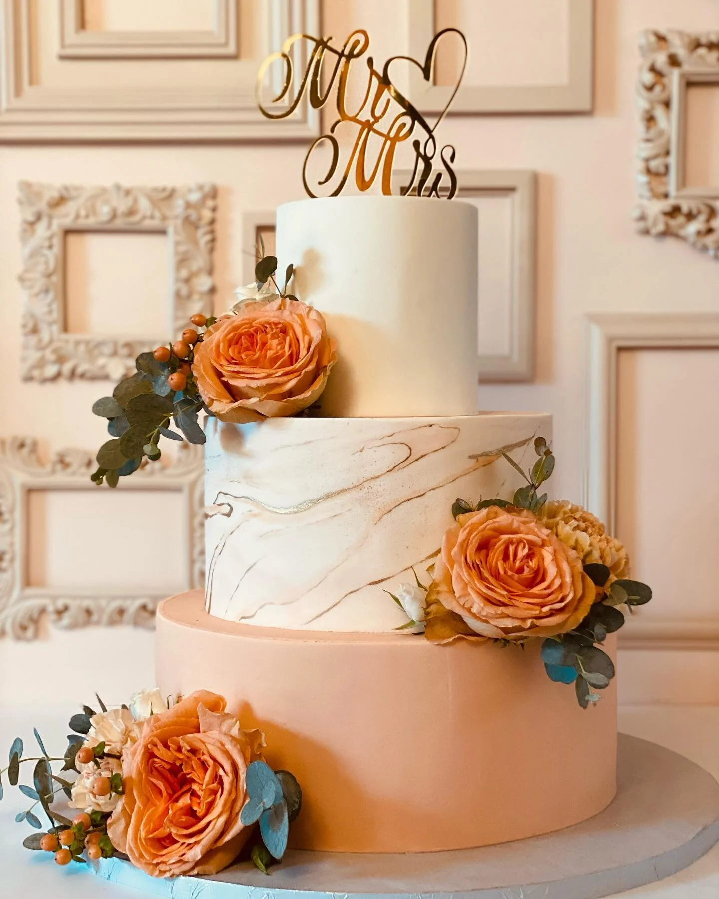 Chickadee Hill Cakes