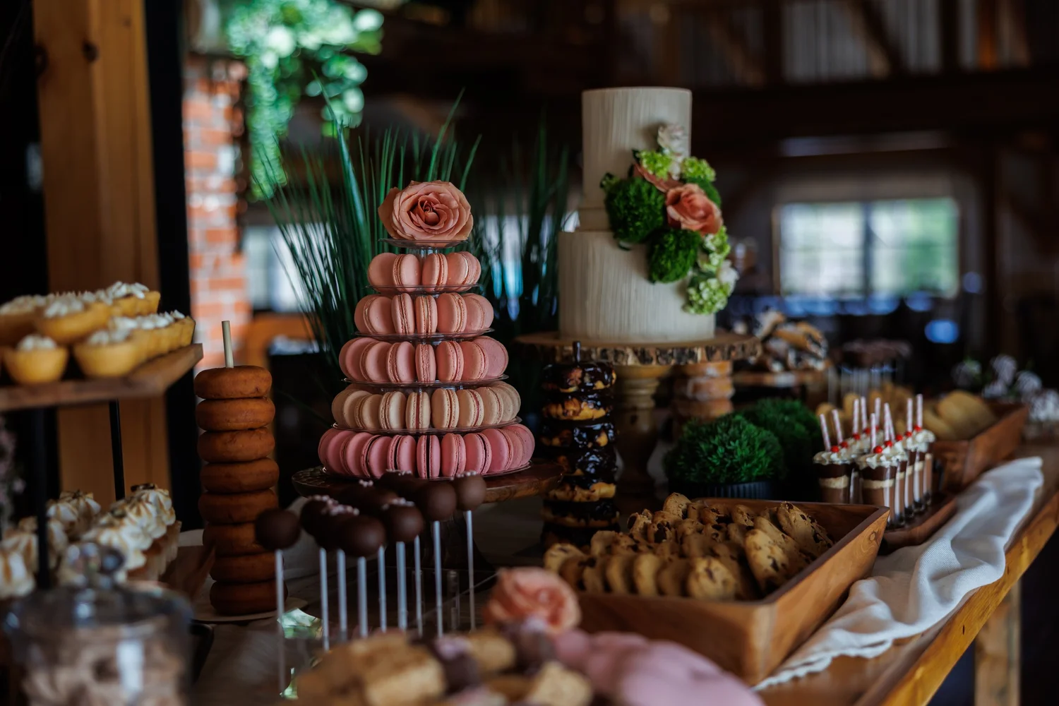 Custom Cakes Derry NH | Chickadee Hill Cakes