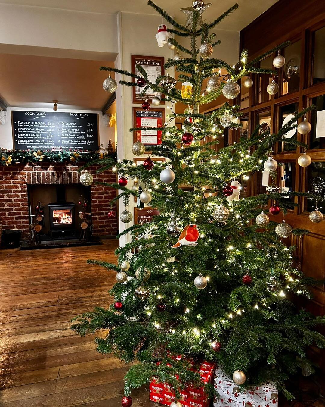 Pub & Restaurant in Madingley | The Three Horseshoes