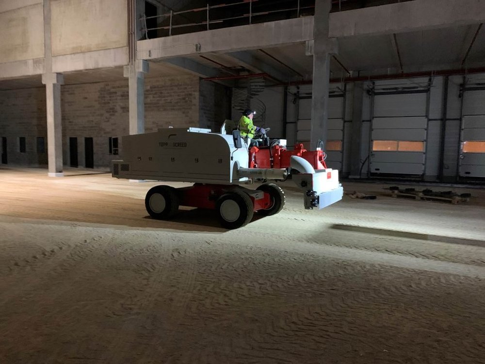 TS5000 Topping Spreader — TOPP & SCREED USA