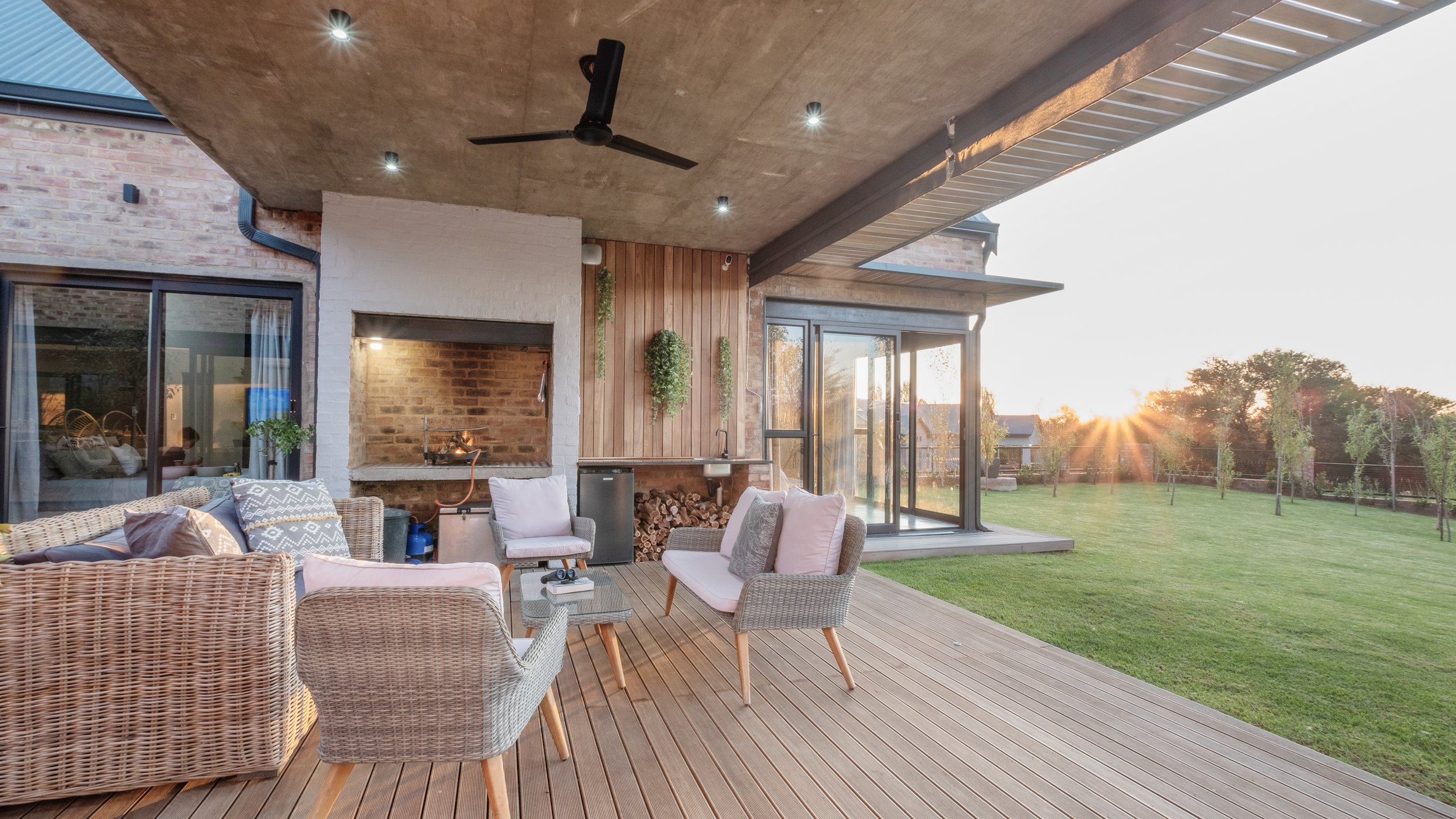 Aline Studio: Architectural Services & Custom Designs