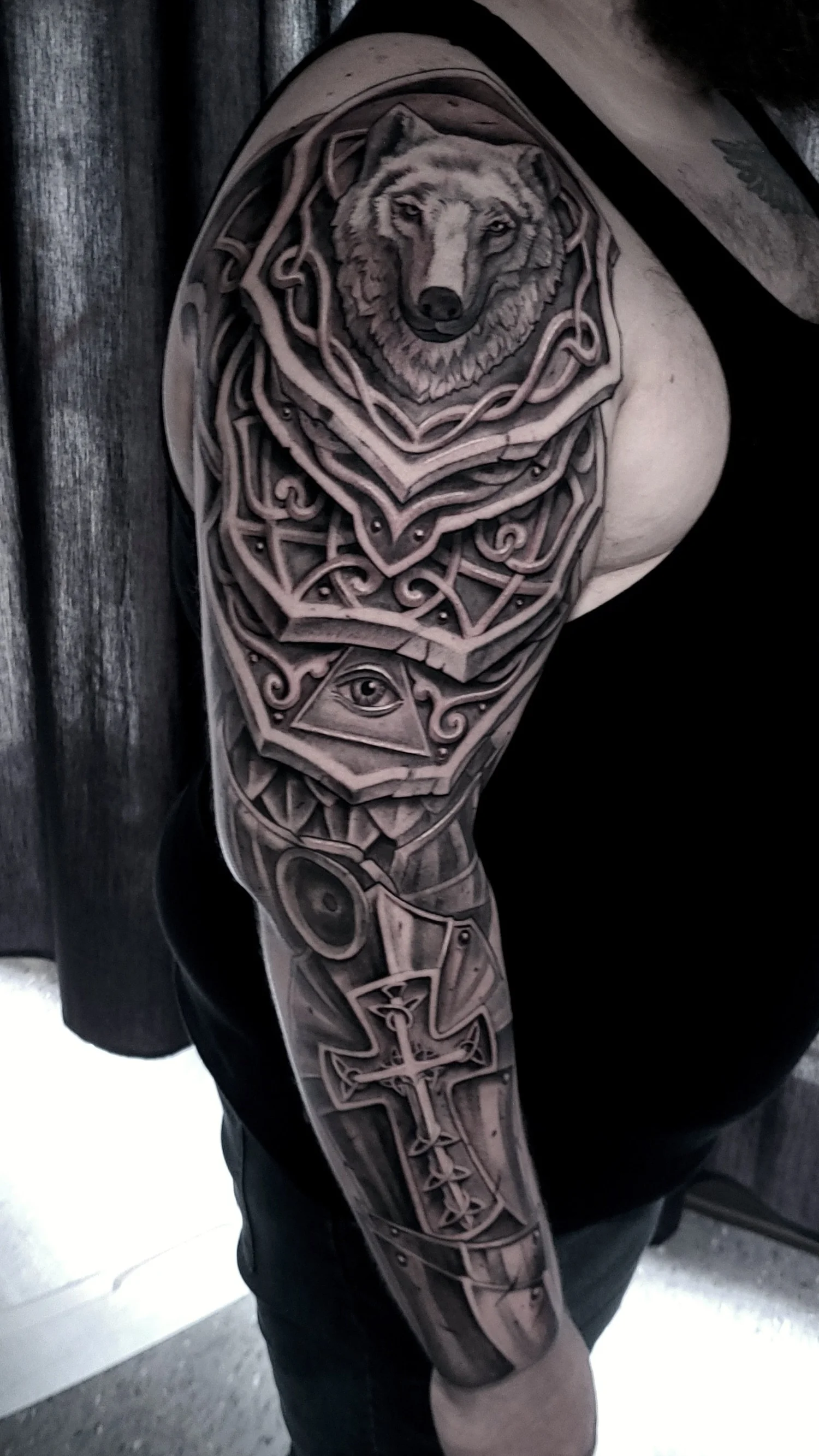 Robert Beeman: Realism and Illustrative Black and Gray Tattoos in ...