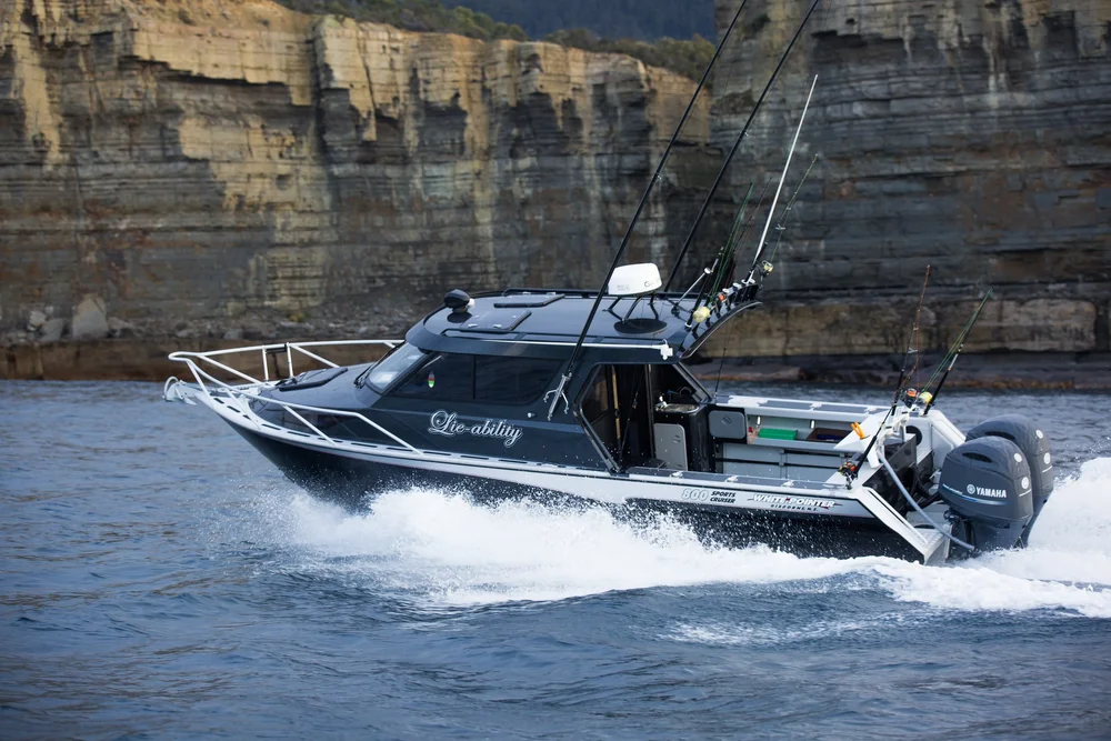 800 Sports Cruiser aluminium fishing boat custom built by White Pointer ...