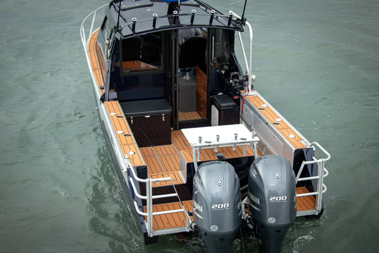 800 Sports Cruiser aluminium fishing boat custom built by White Pointer ...