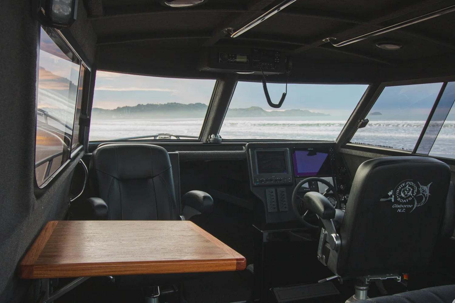 850 Sports Cruiser aluminium fishing boat custom built by White Pointer ...