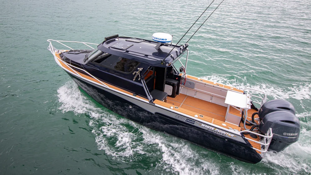 800 Sports Cruiser aluminium fishing boat custom built by White Pointer ...