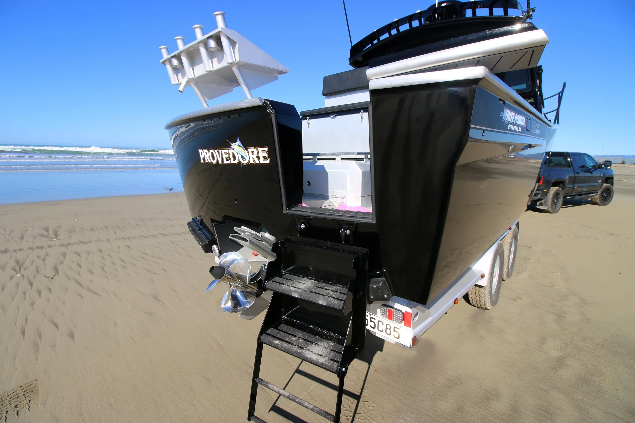 970 Pro Sportsman aluminium fishing boat custom built by White Pointer ...