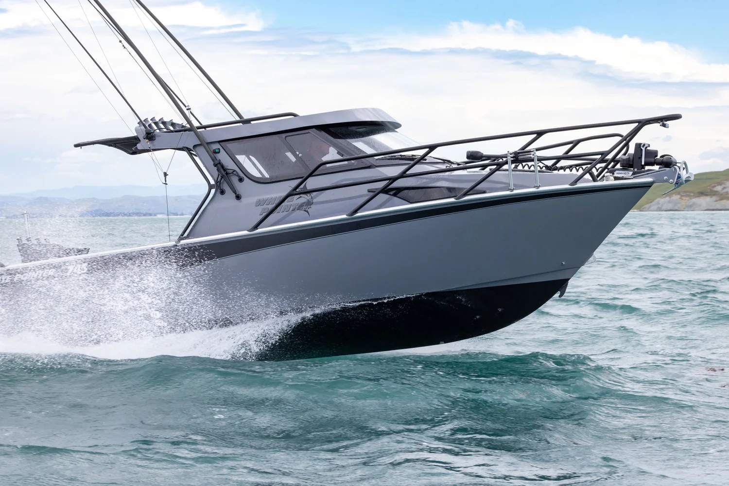 745 Sports Cruiser aluminium fishing boat custom built by White Pointer Boats