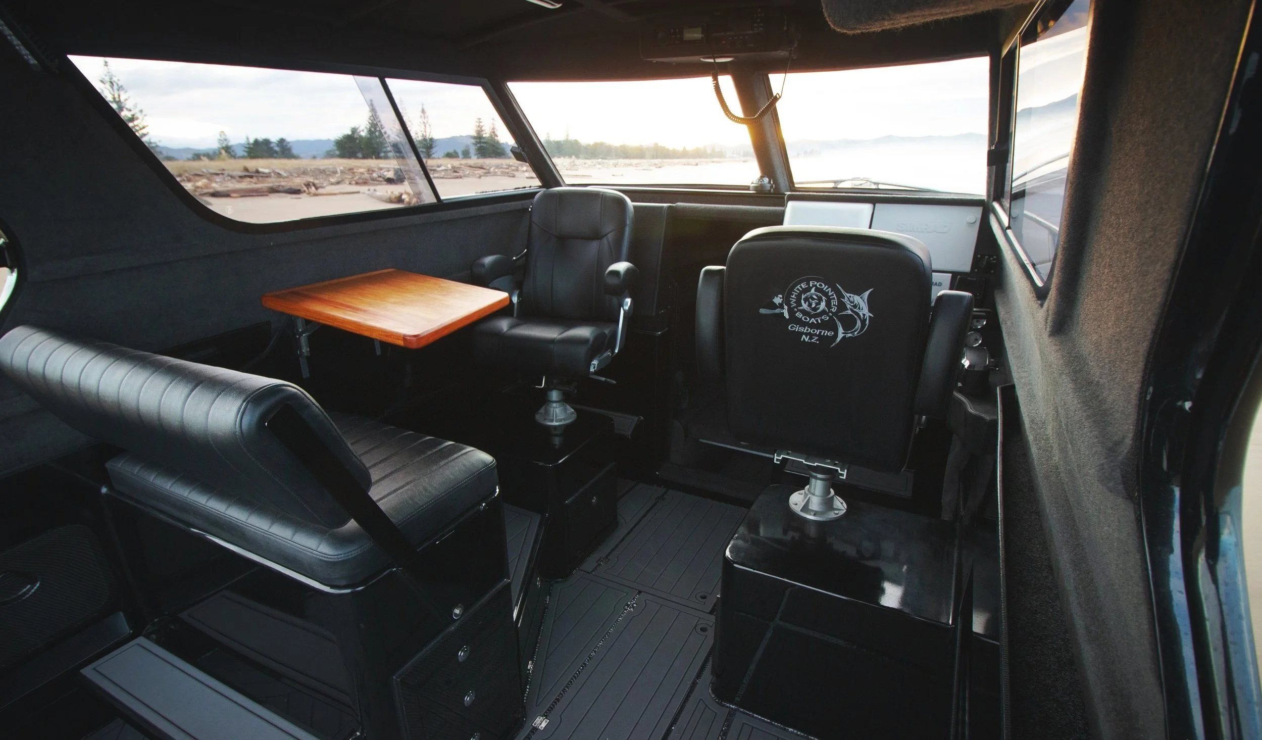 Cockpit/Transom — White Pointer Boats