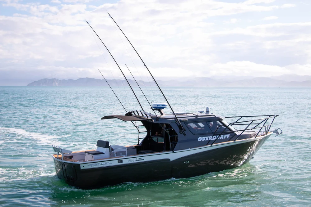 970 Pro Sportsman aluminium fishing boat custom built by White Pointer ...