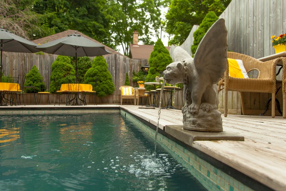 The Three Houses Inn