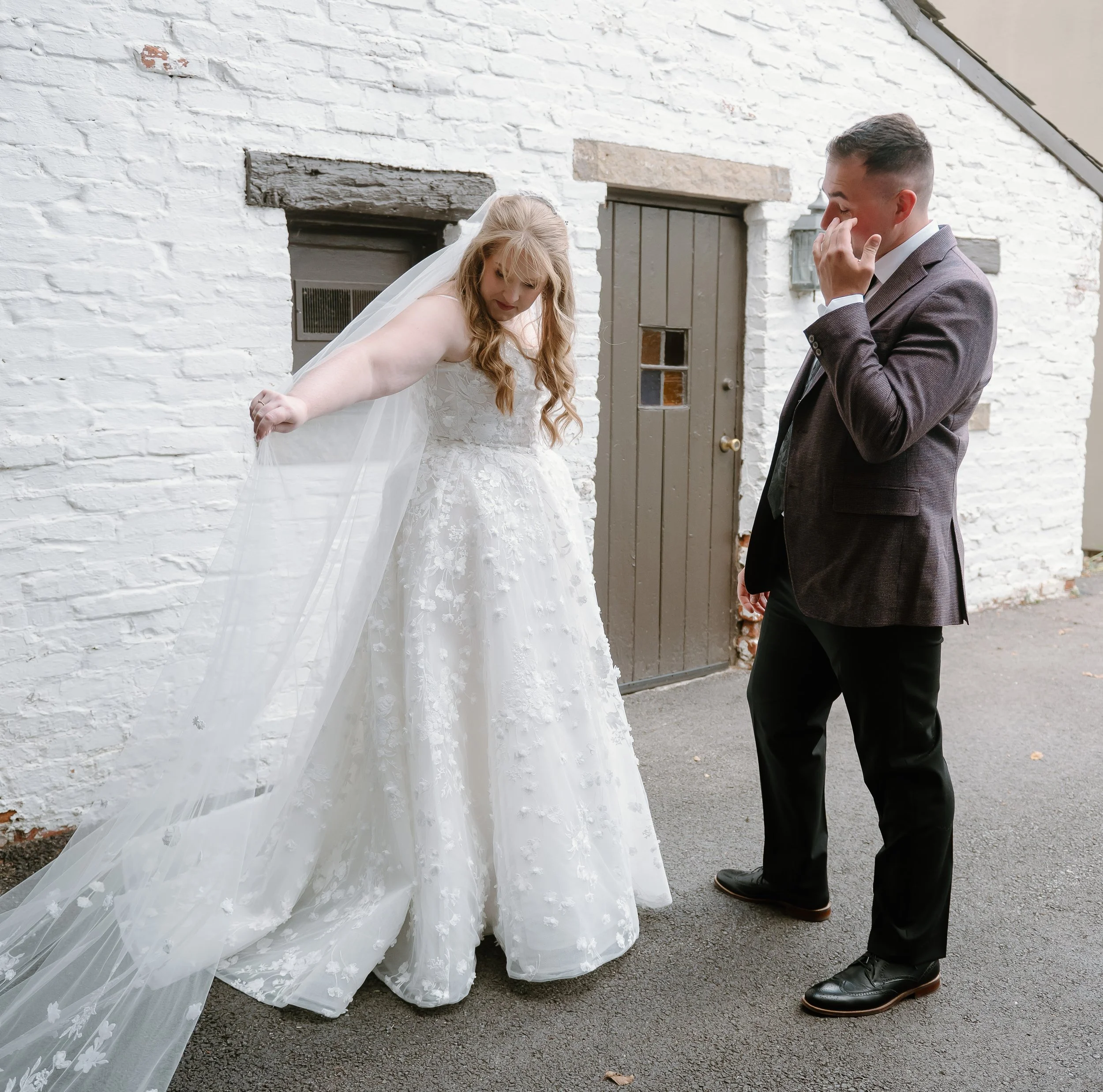 Intimate Wedding Hyeholde, Moon Township | Kristen & Alex — Novasoul ...