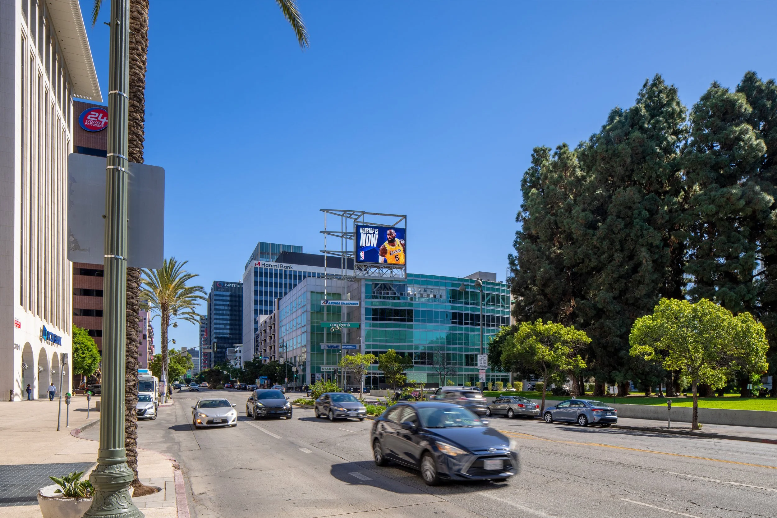 Unique Digital OOH Display in Prime DTLA Location — Dream