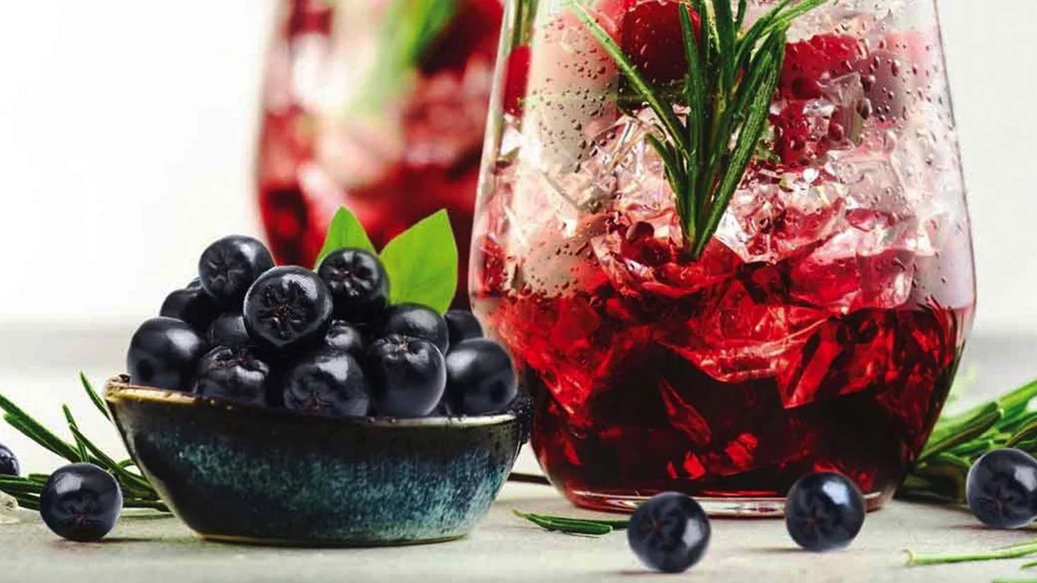 Stay Healthy This Winter with EM Aronia Berry Drink – Immune-Boosting ...