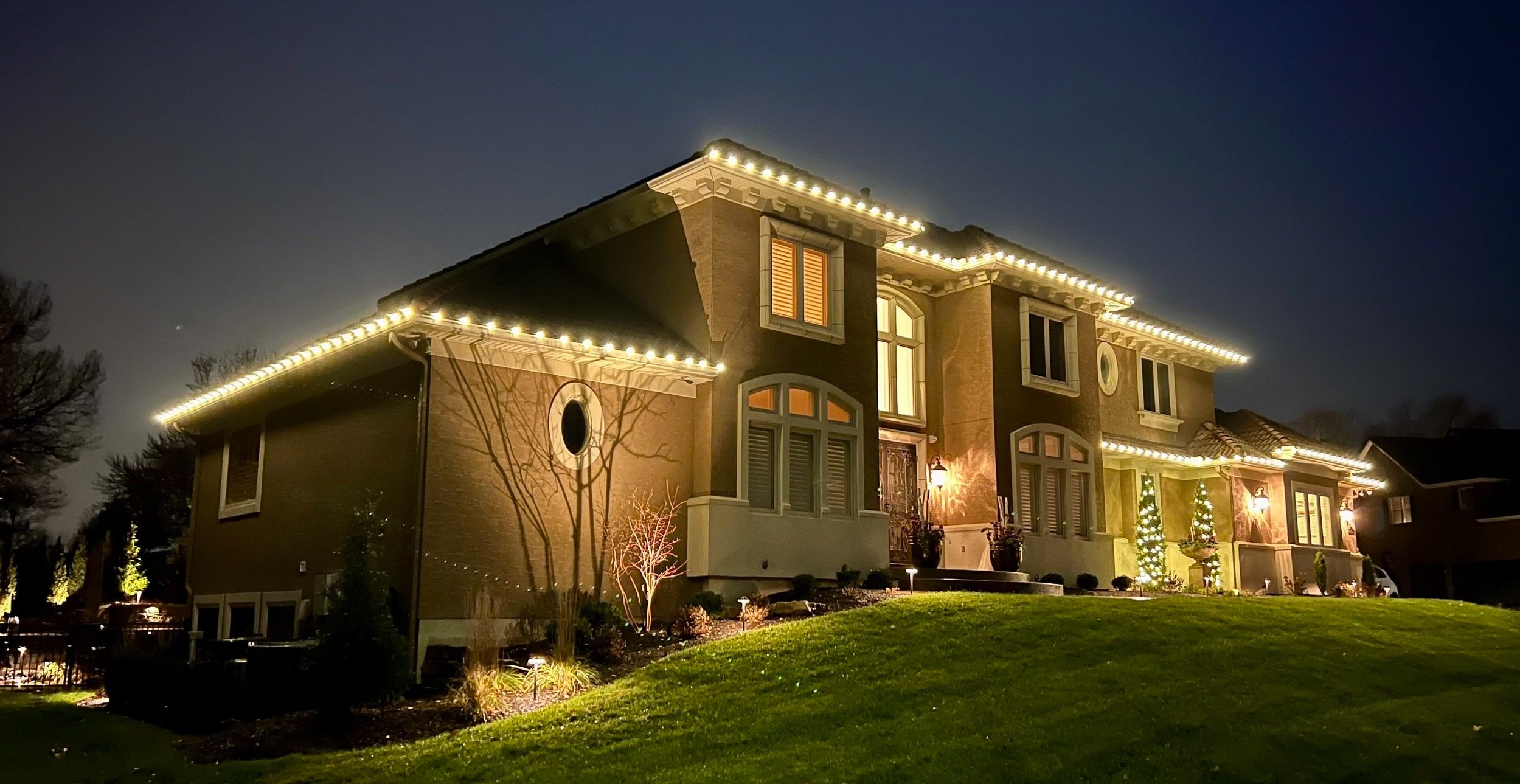 Holiday Lighting — Luminous Lighting