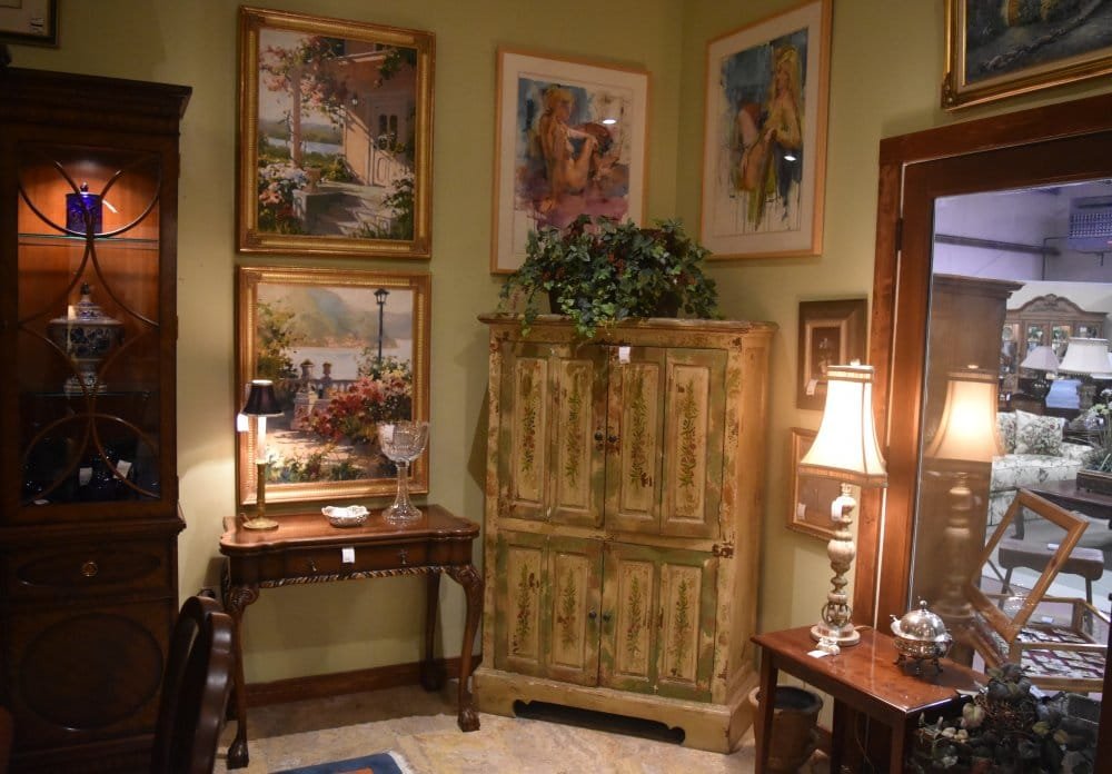 Gallery — The Consignment Cottage Warehouse