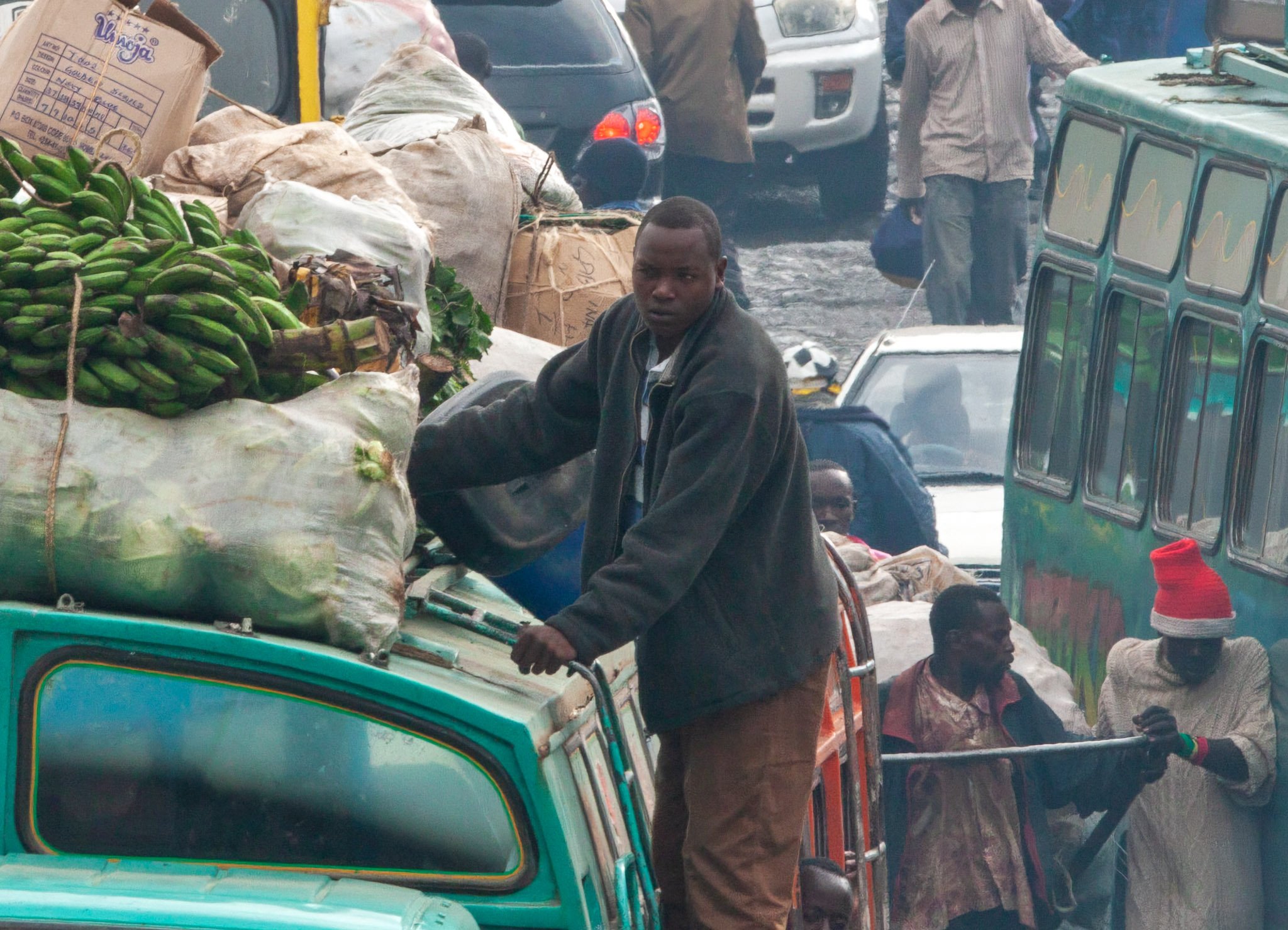 Nairobi's Majengo — Steve Bloom Artist