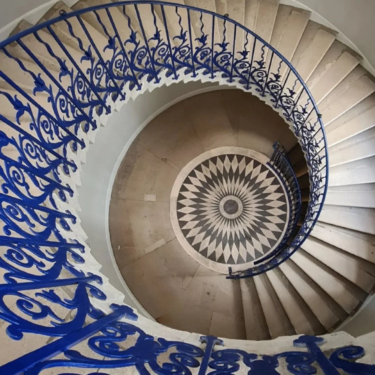 The Tulip Stairs: A Snapshot of England's Architectural Gem — Travel ...