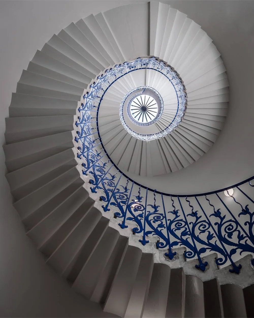 The Tulip Stairs: A Snapshot of England's Architectural Gem — Travel ...