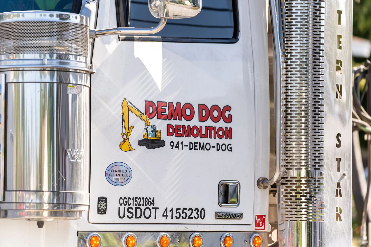 8 Reasons to Choose Demo Dog for Your local Demolition Project — Demo Dog