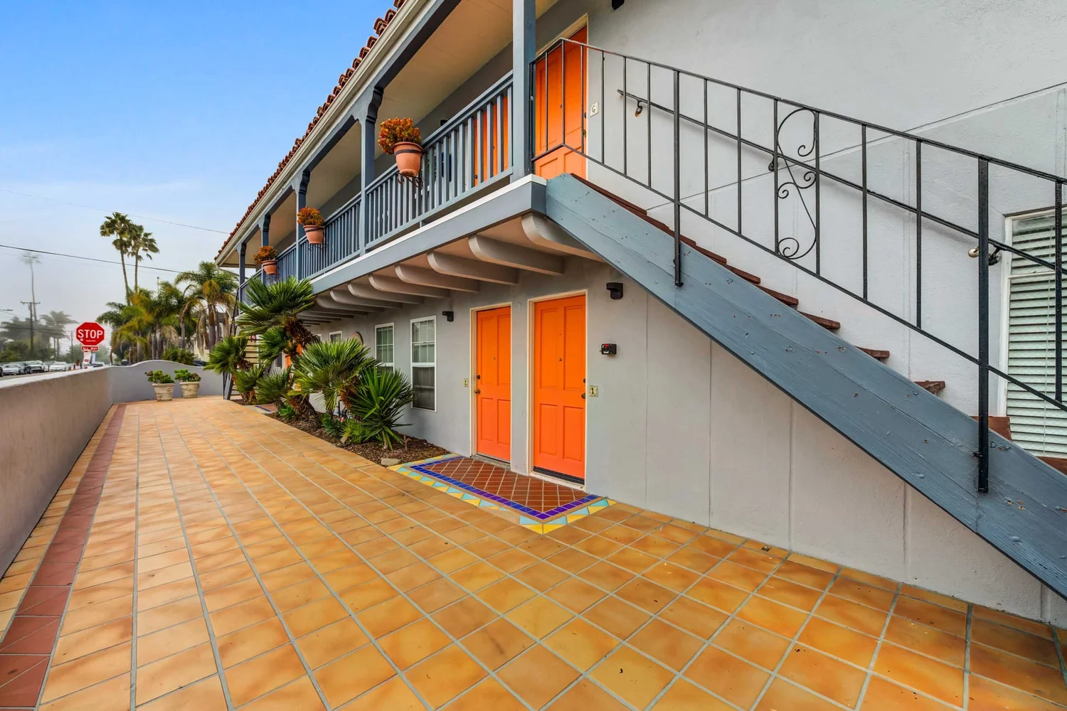 Student Apartments Near UCSB — Solis Isla Vista