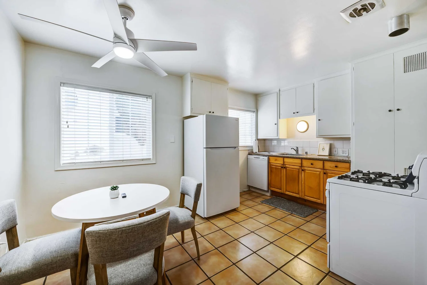 Photos | Isla Vista Student Housing Near UCSB — Solis Isla Vista
