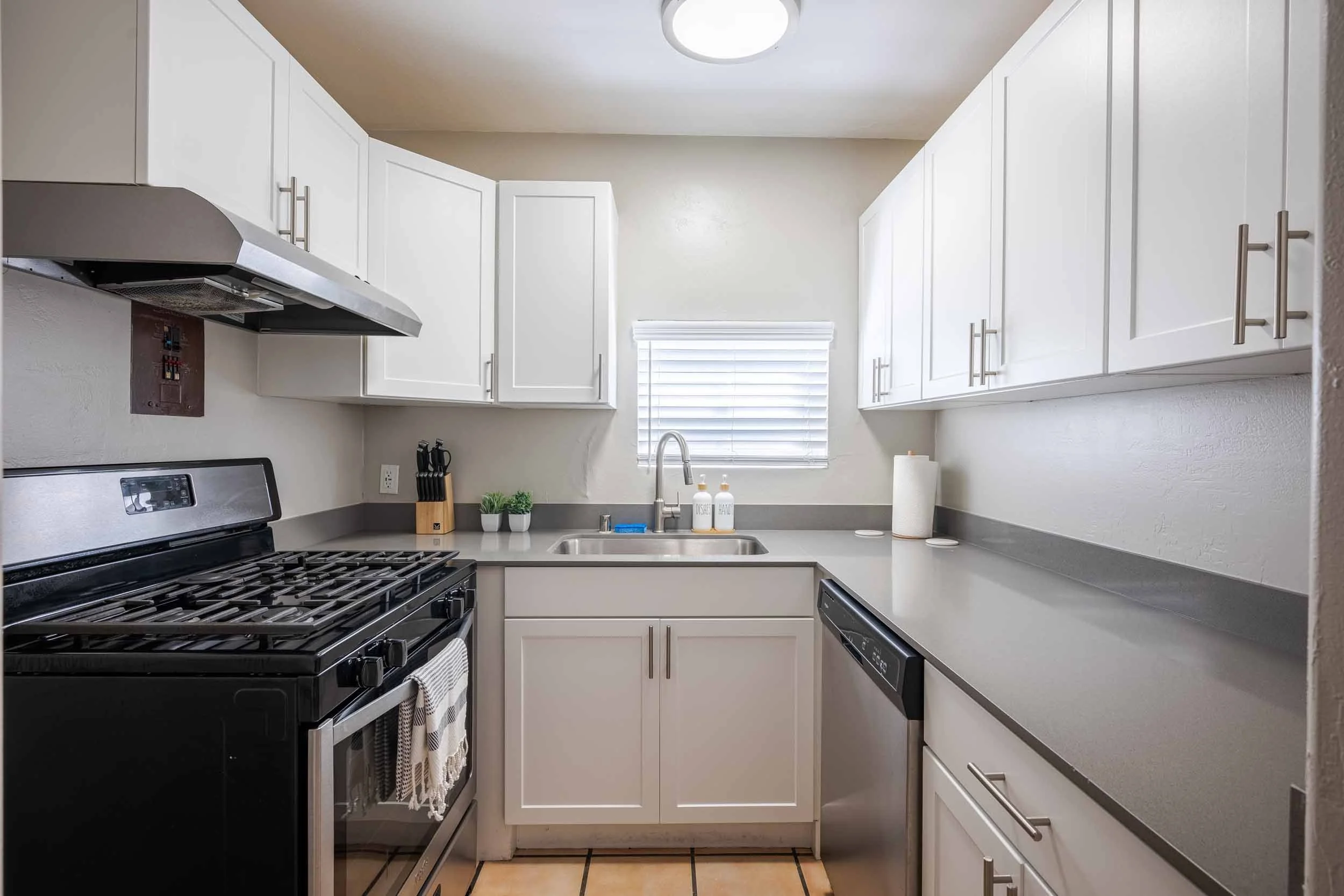 Student Housing Photo Gallery — Solis Isla Vista