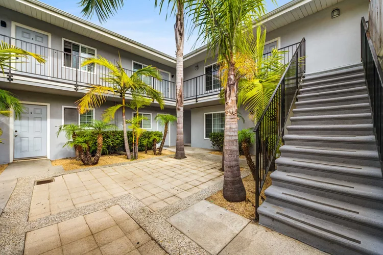 Student Apartments Near UCSB — Solis Isla Vista