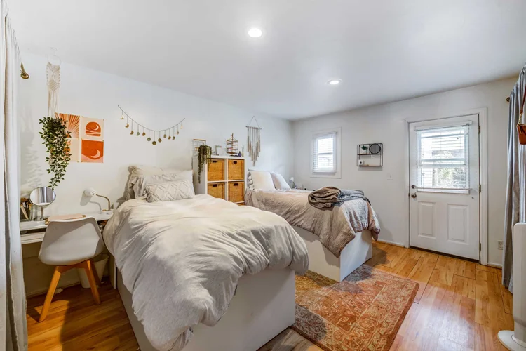 Student Apartments Near UCSB — Solis Isla Vista