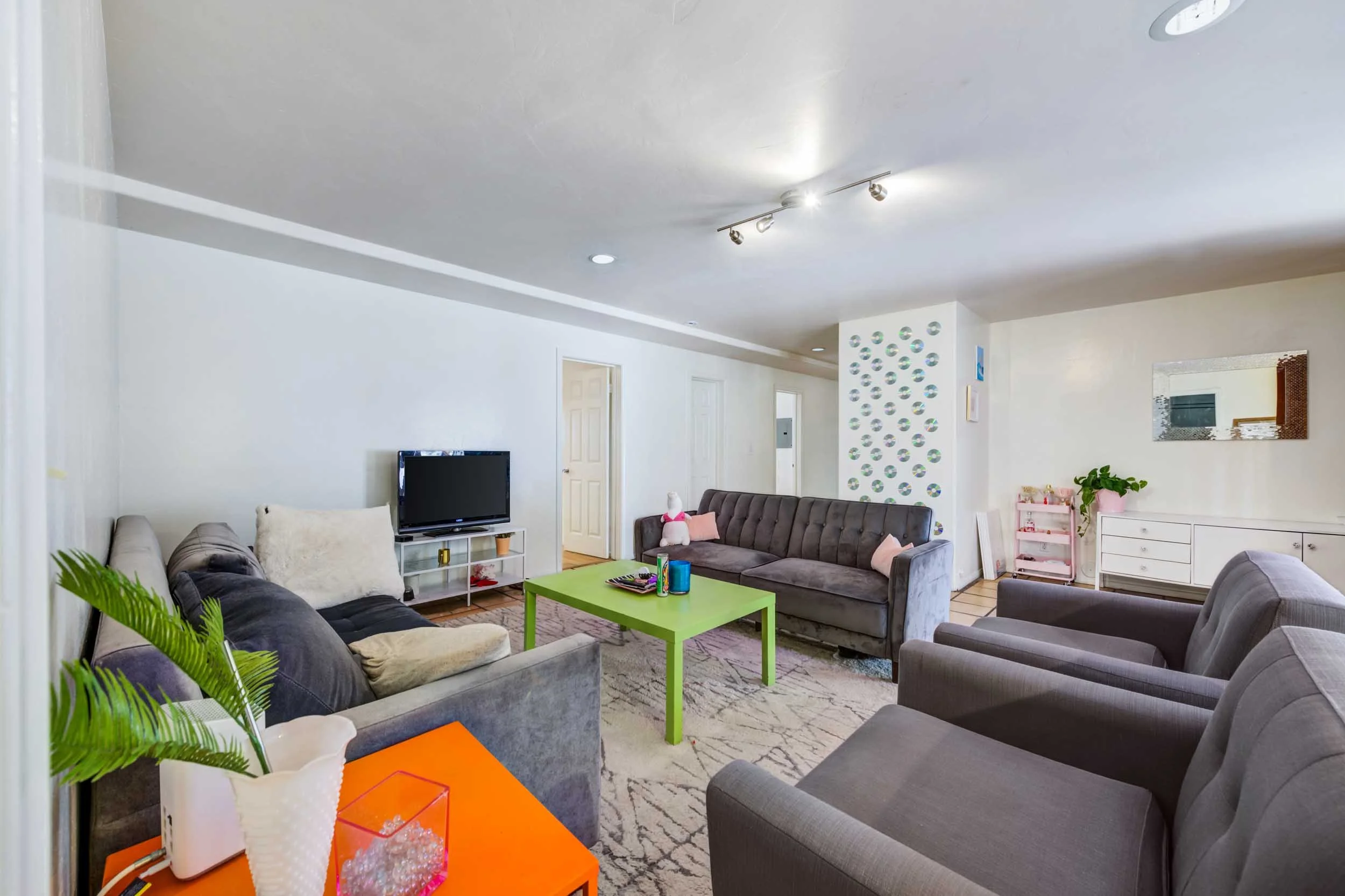 Photos | Isla Vista Student Housing Near UCSB — Solis Isla Vista