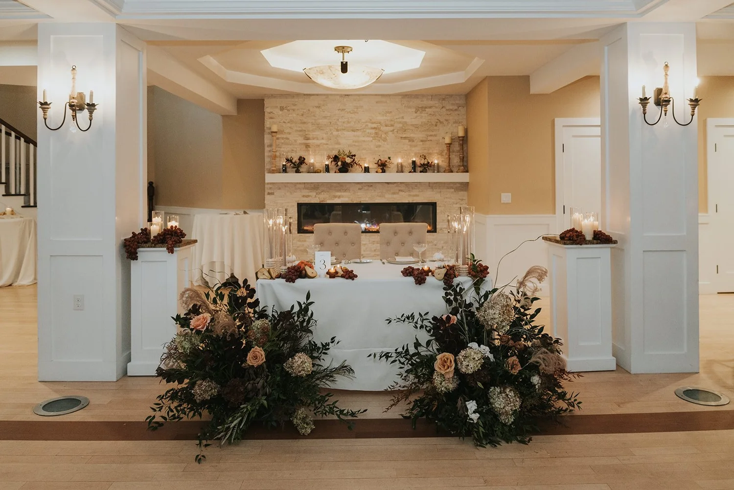 Wedding Sweetheart Table Inspo — Rock Island Lake Club