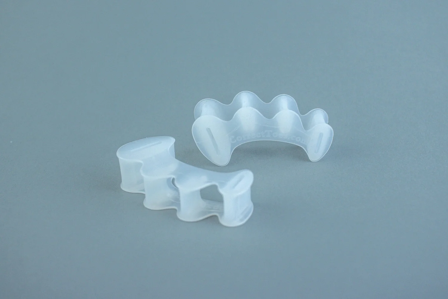 Should You Wear Toe Spacers? — Healthy Feet Alliance