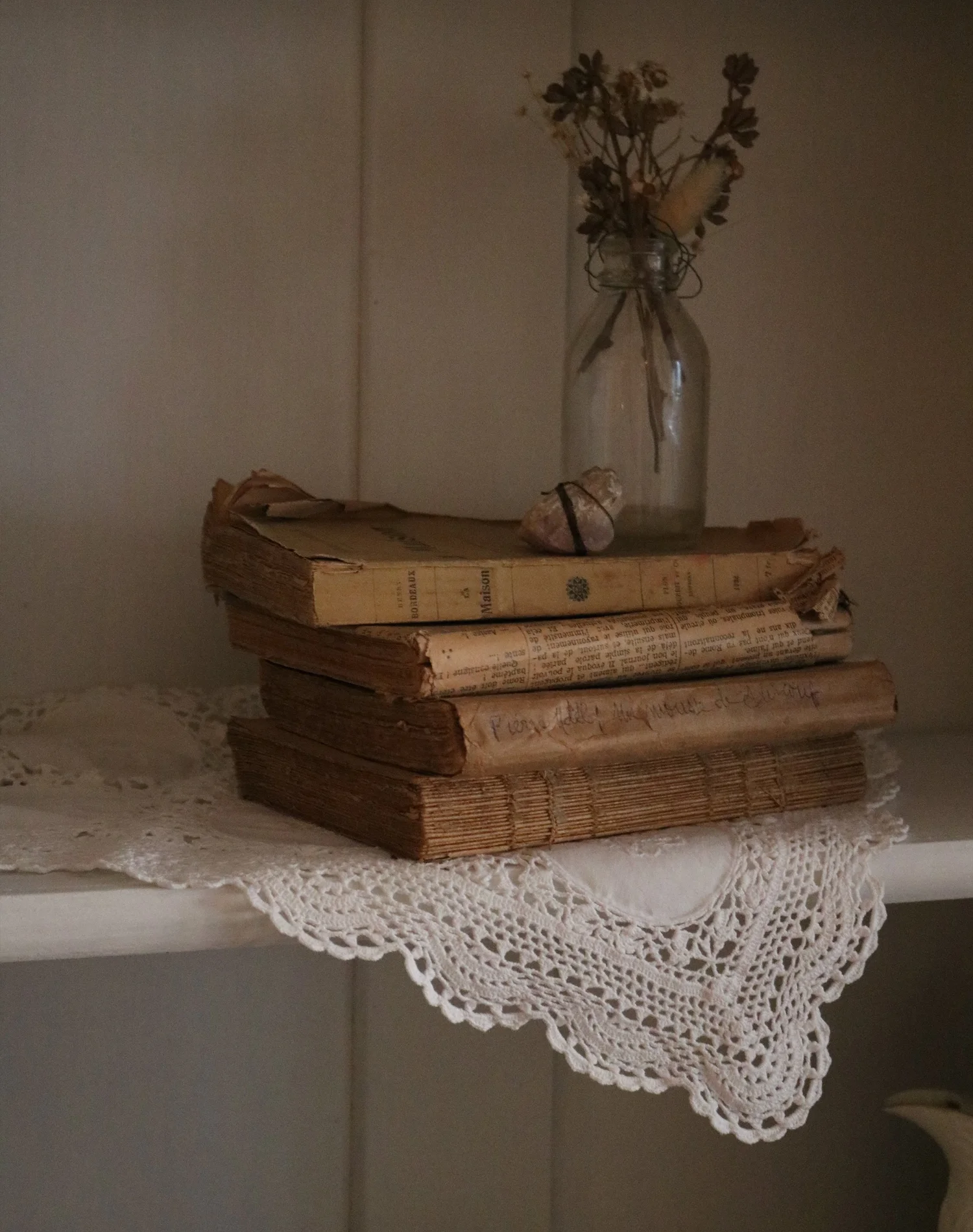 LA COSTE TABLE RUNNER — frisson