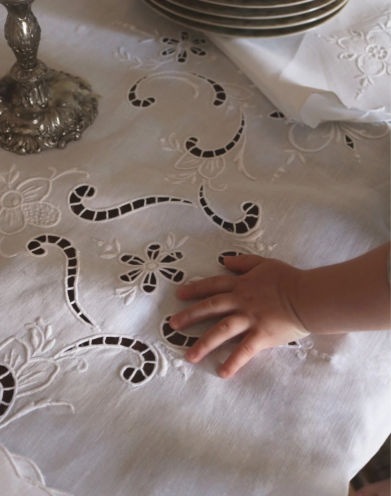 GOULT CROCHET TABLE RUNNER in chantilly — frisson