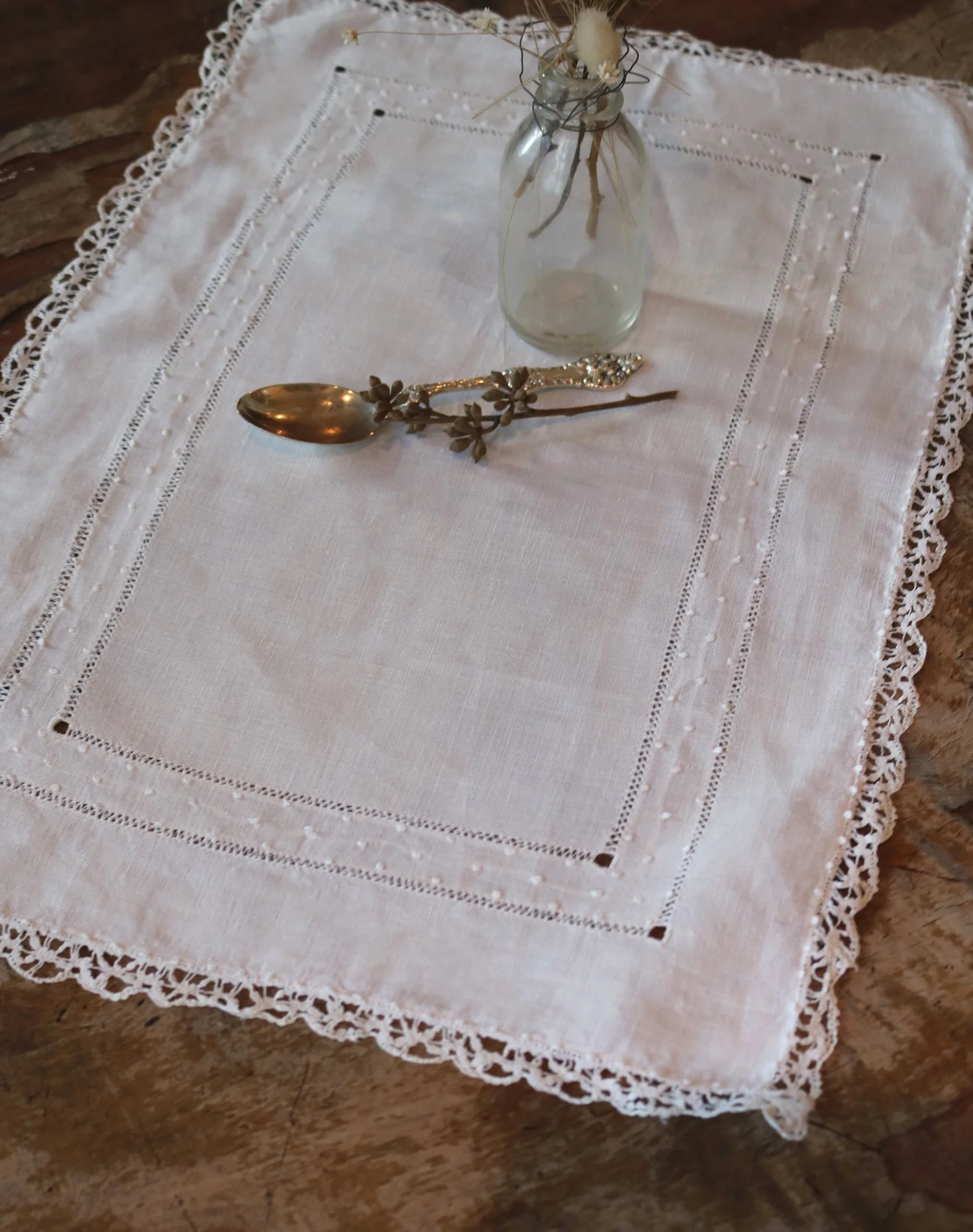 GOULT CROCHET TABLE RUNNER in chantilly — frisson