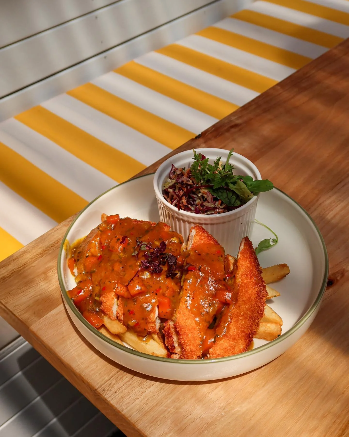 Charlie's Rooftop - Restaurant and Bar