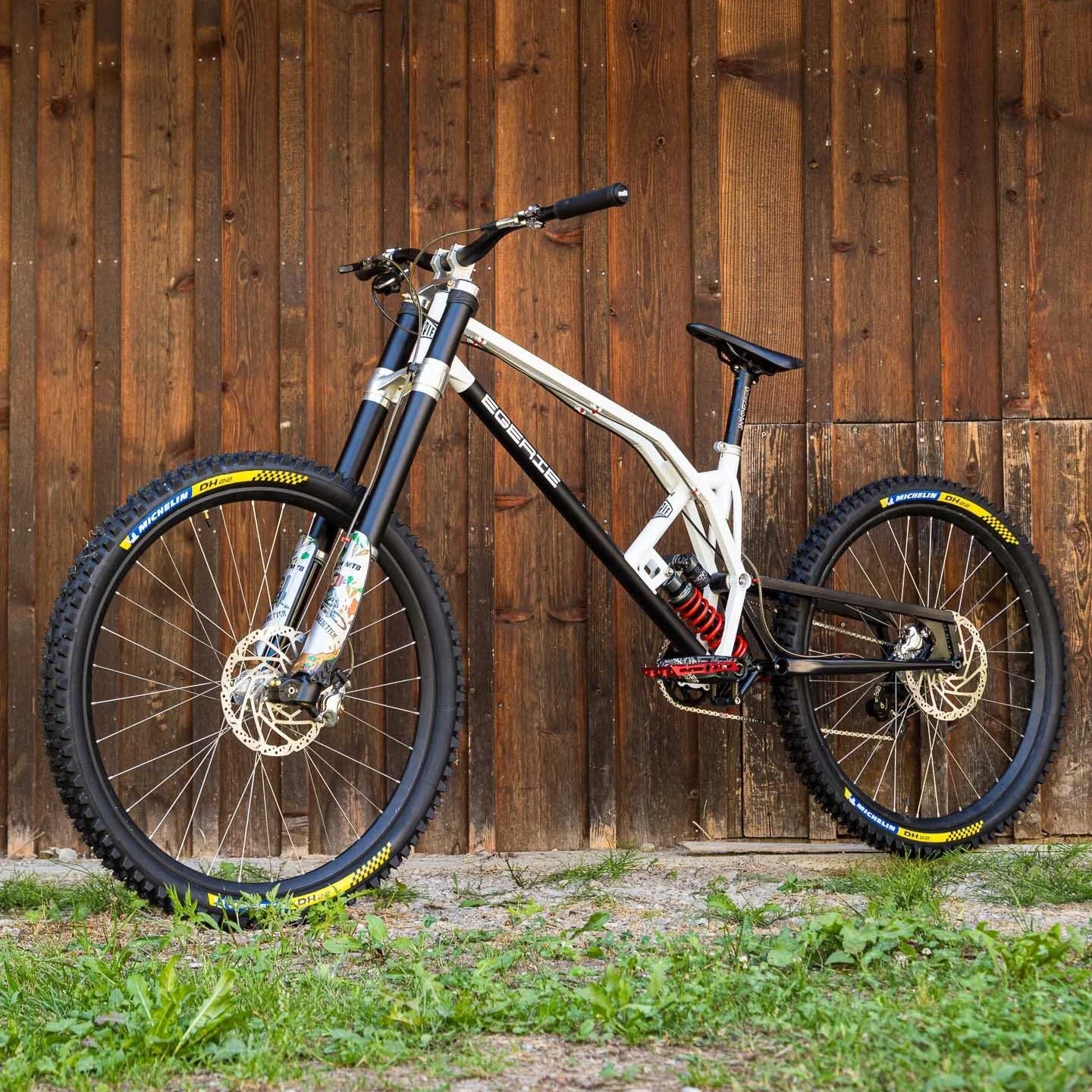 AstonCustoms — AstonMTB Reviews