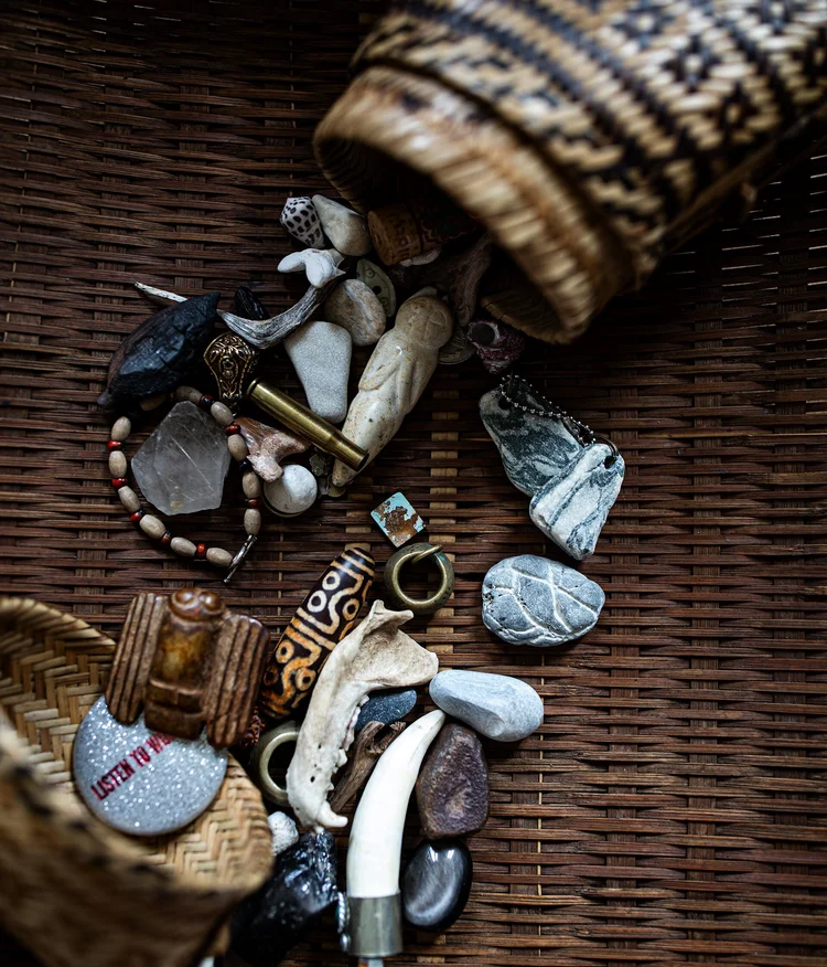 Syn/Tak Bone Divination — Honour Thy Lovers