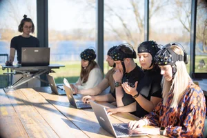 NIRS devices — Artinis Medical Systems | (f)NIRS devices