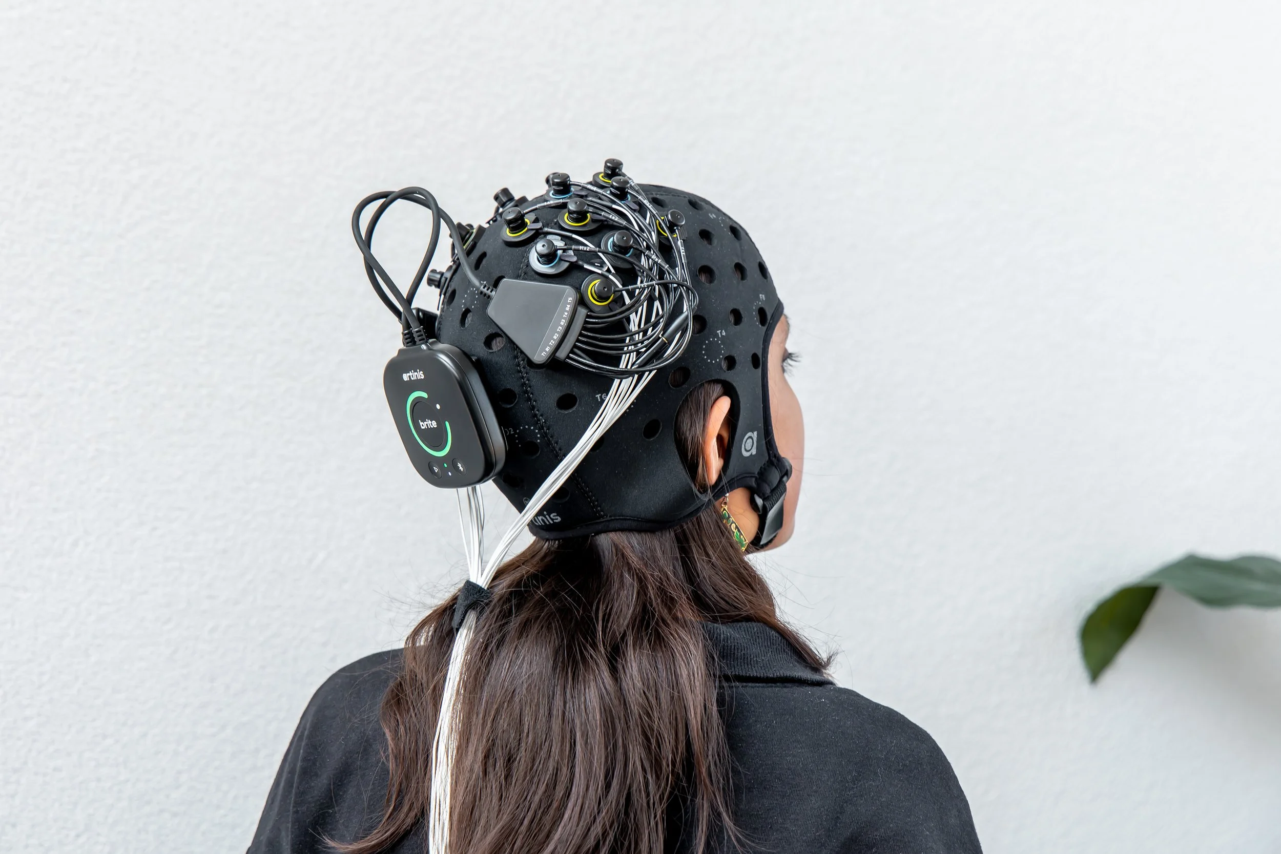 NIRS devices — Artinis Medical Systems | (f)NIRS devices