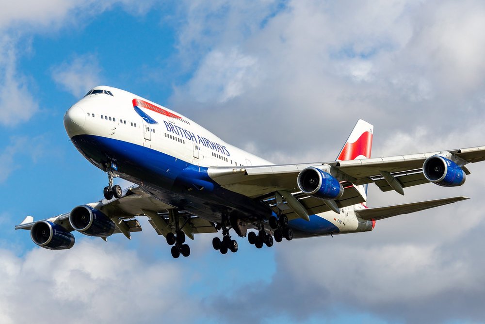 Boeing 747 flight simulator. Experience simulated flight in a British Airways 747-400. Cheshire ...