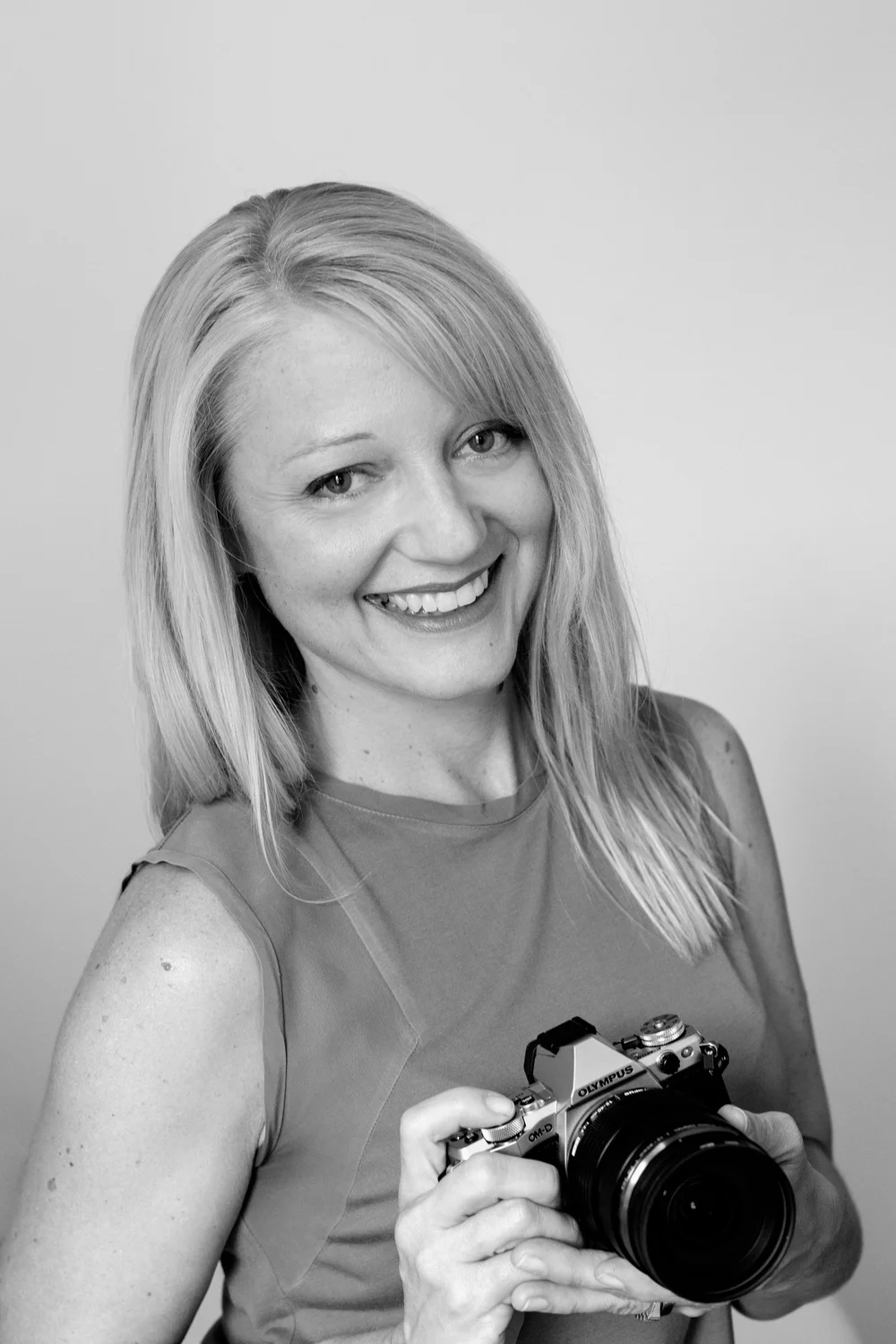 About — Lisa Dimitri Gallery