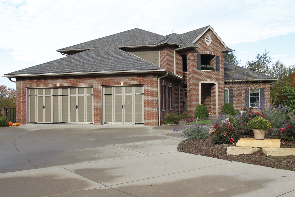 Courtyard Collection Garage Doors | Overhead Door Company of Texarkana ...