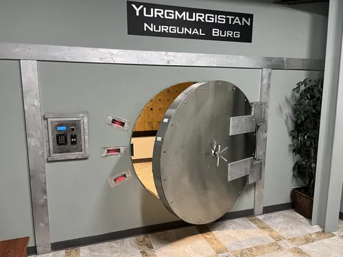 Vault | Break In And Break Out — PuzzleWorks Escape Rooms