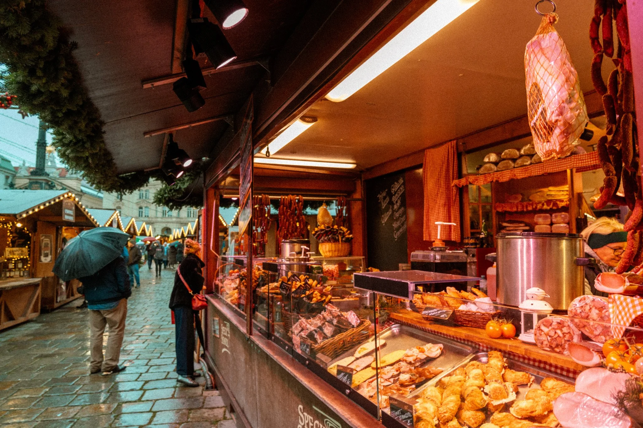 2026 Vienna Christmas Market Guide — Andrew & Kait