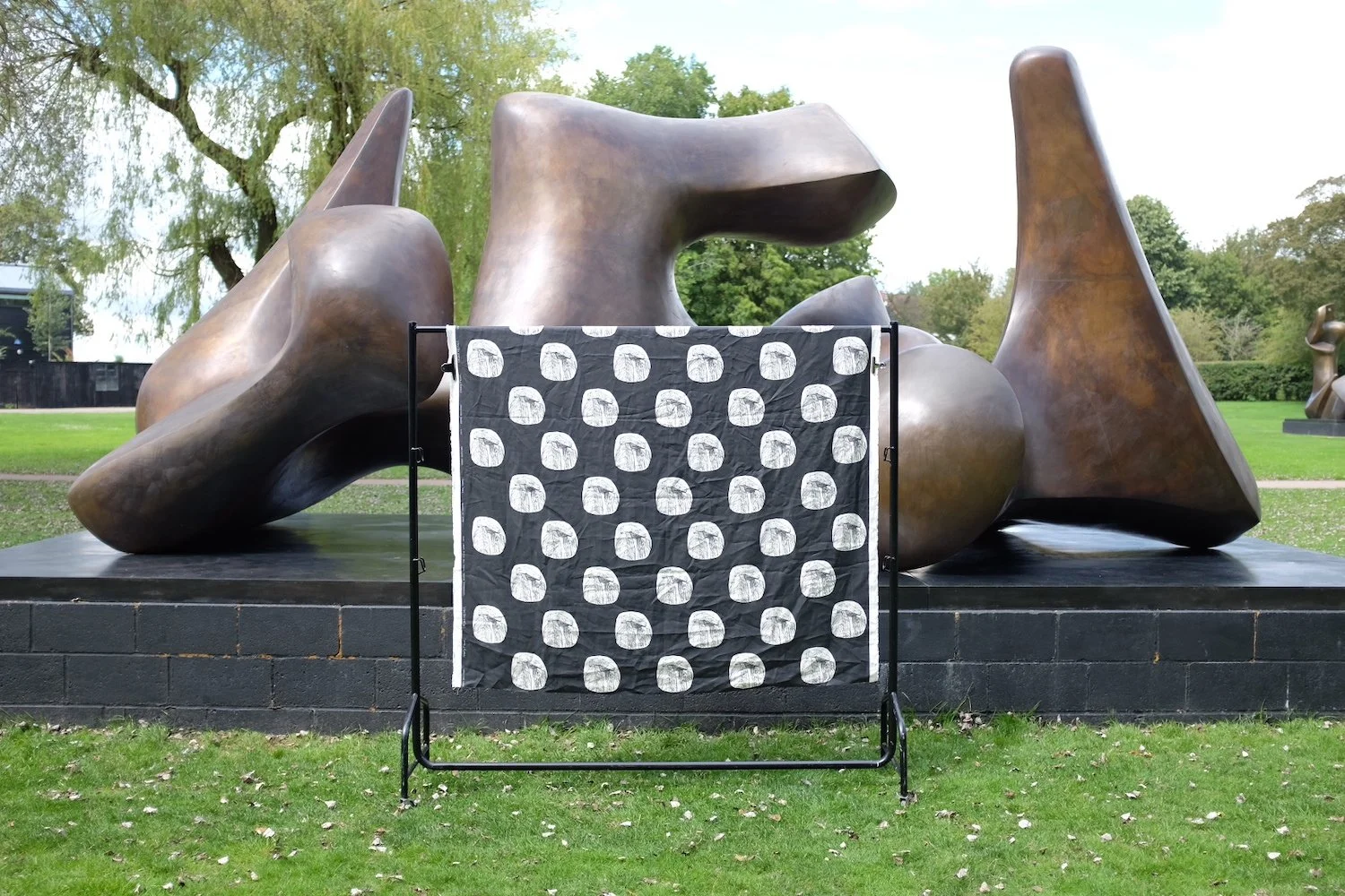 HARINGEY CIRCUS HORSES by Henry Moore — GARRO ÉDITIONS