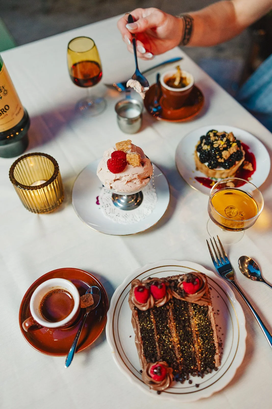 ZZ & Simone's | Athens' Best Restaurant