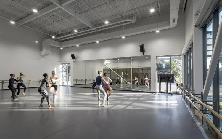Ballet Memphis — archimania